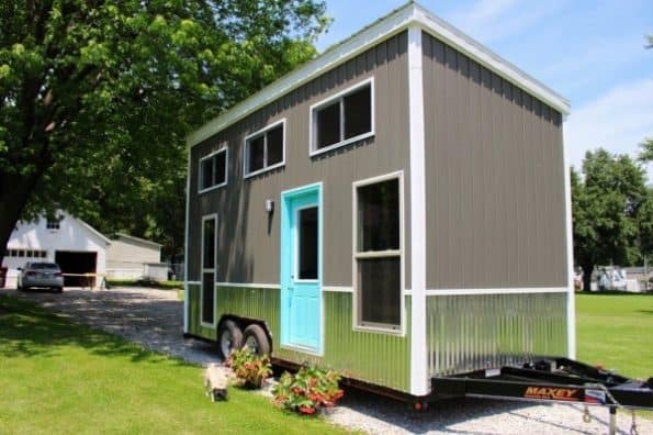 Inside Mini Mansion's 240sf "Chic Shack"